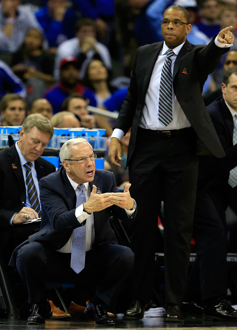 Inside Hubert Davis, North Carolina Assistant Coach – Coaching Clipboard